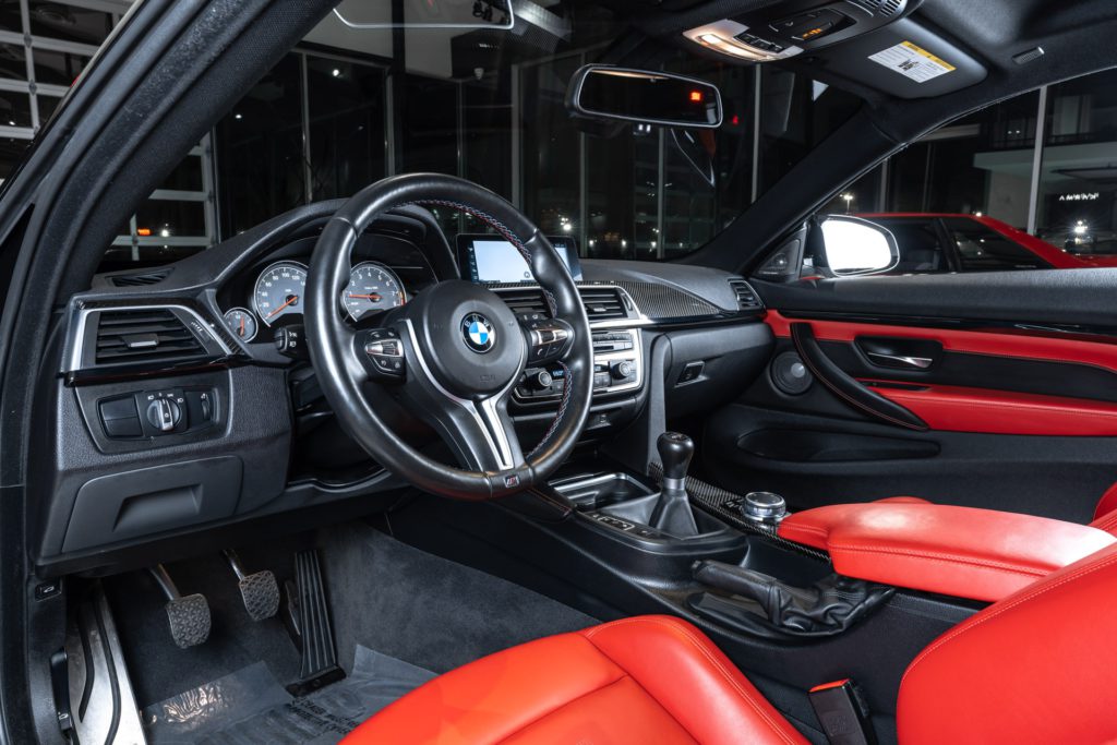 Custom M Color Scheme BMW M4 Competition | Supercar Report